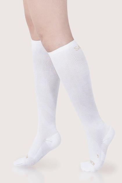SANKOM PATENT ACTIVE COMPRESSION LIGHT SOCKS - WHITE – SANKOM Switzerland